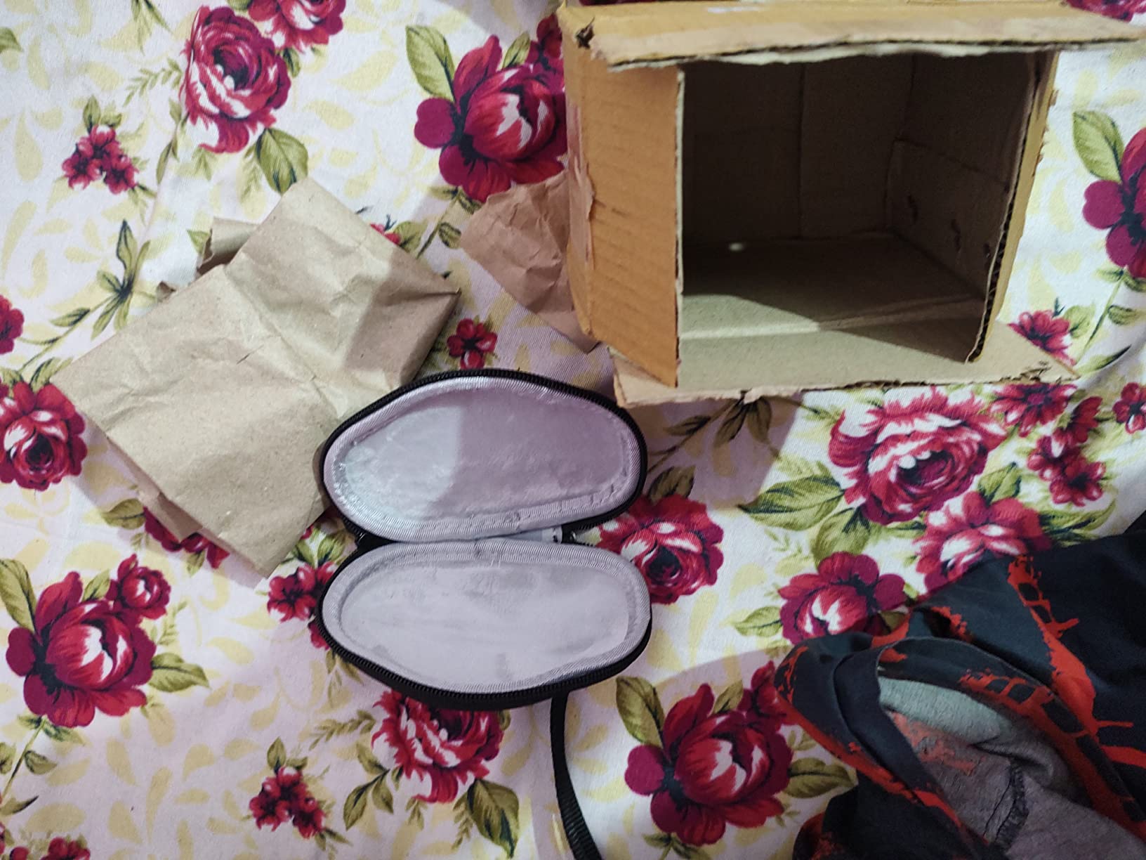 Amazon.in: Buy M.G.R.J® Portable Carrying Hard Case Cover for Logitech ...