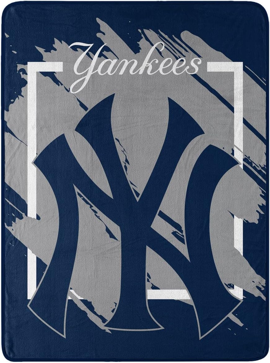 Amazon.com: NORTHWEST ENTERPRISES MLB Signature Design 50"x60" Raschel ...