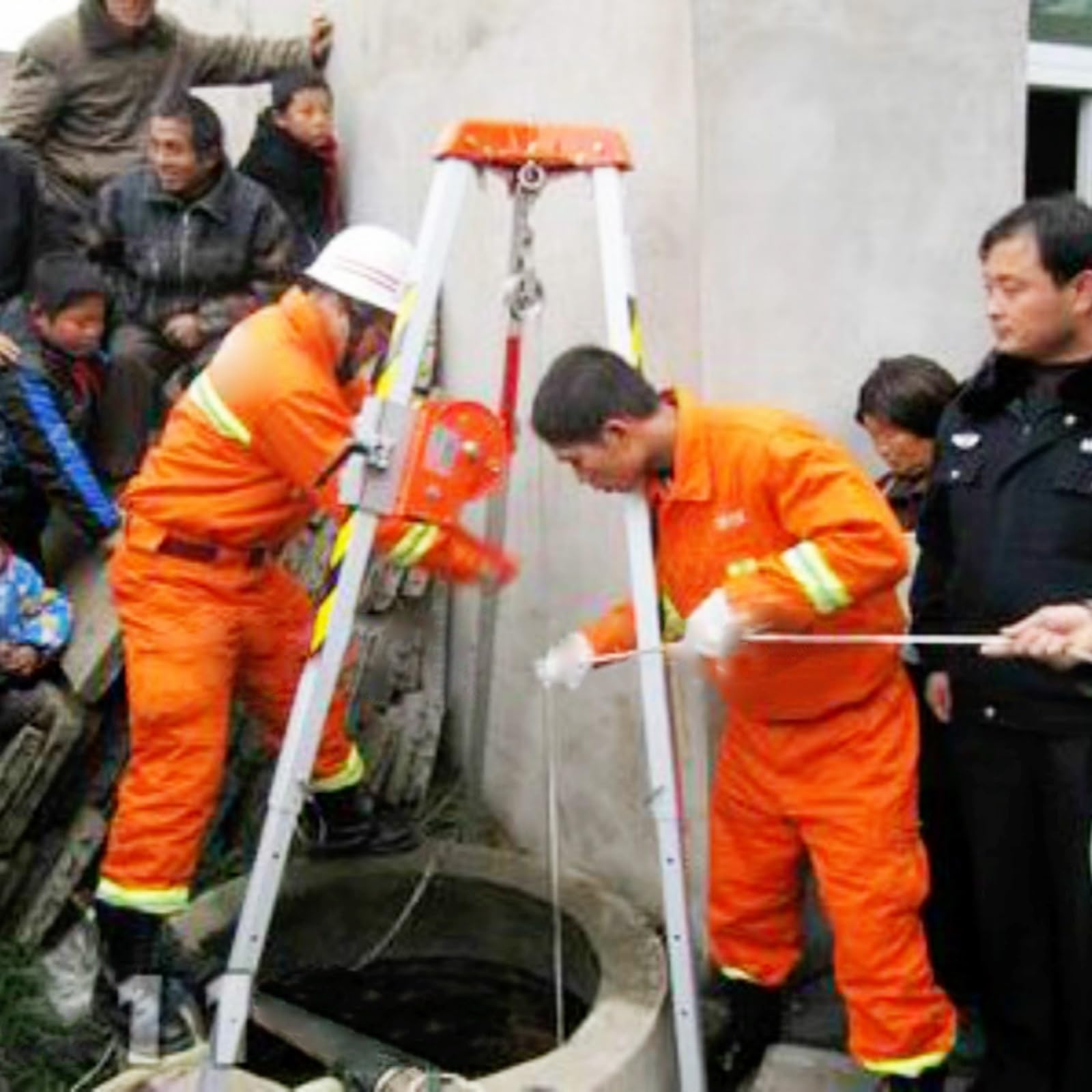 Errulan Well Sewer Tripod Rescue System With Winch Confined Space ...