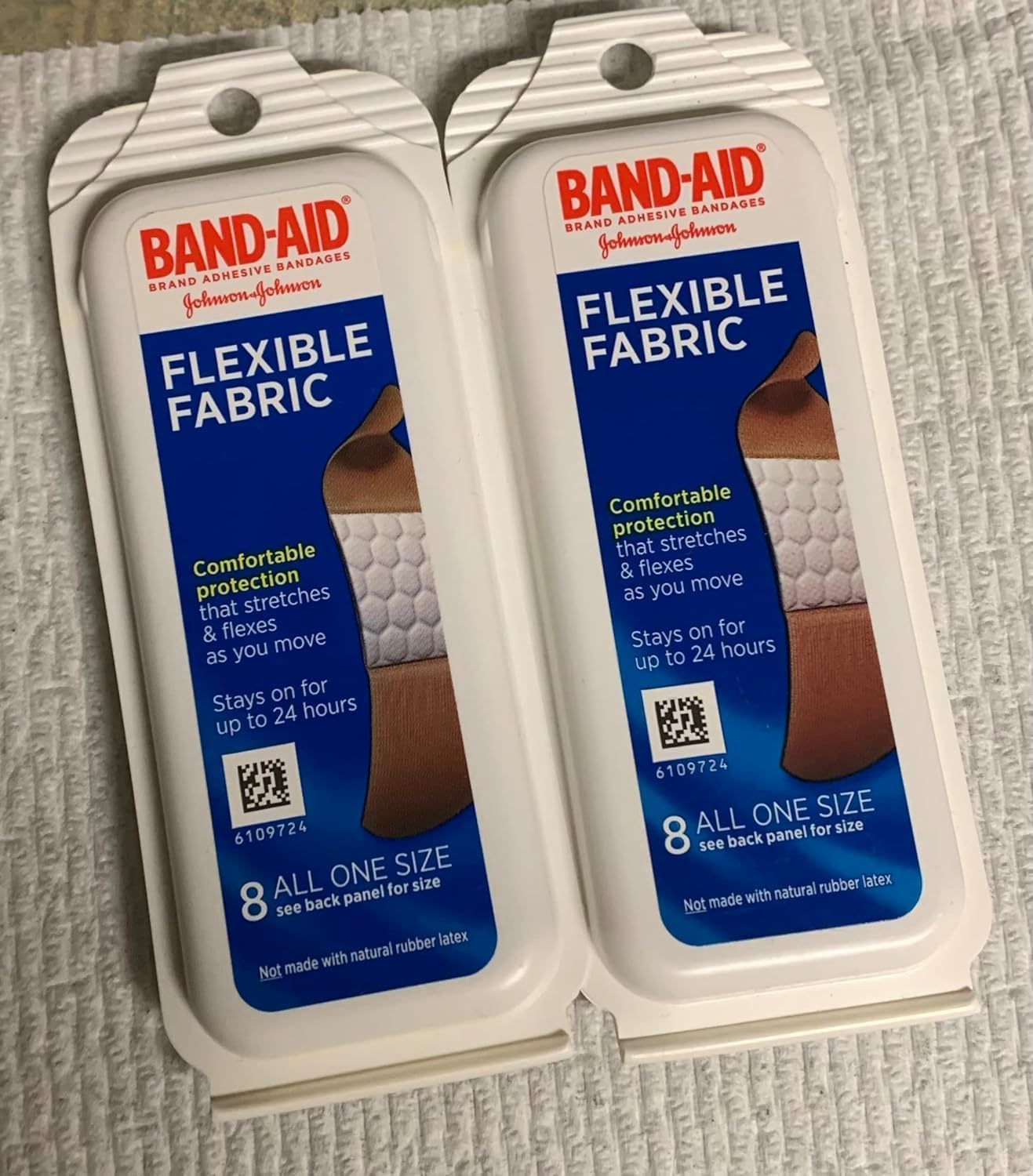 Amazon.com: Band-Aid Flex Fabric Travel Pack - 8 Count, Pack of 12 ...