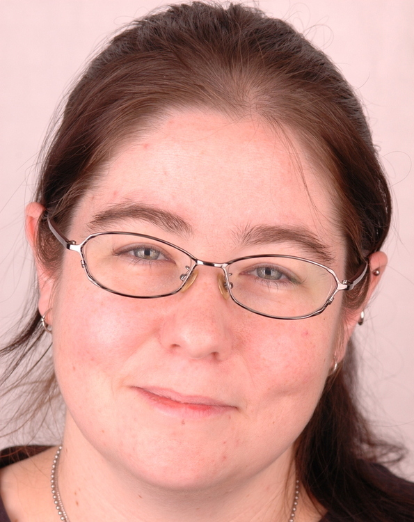 Amazon.co.uk: Laura Kingdon: books, biography, latest update