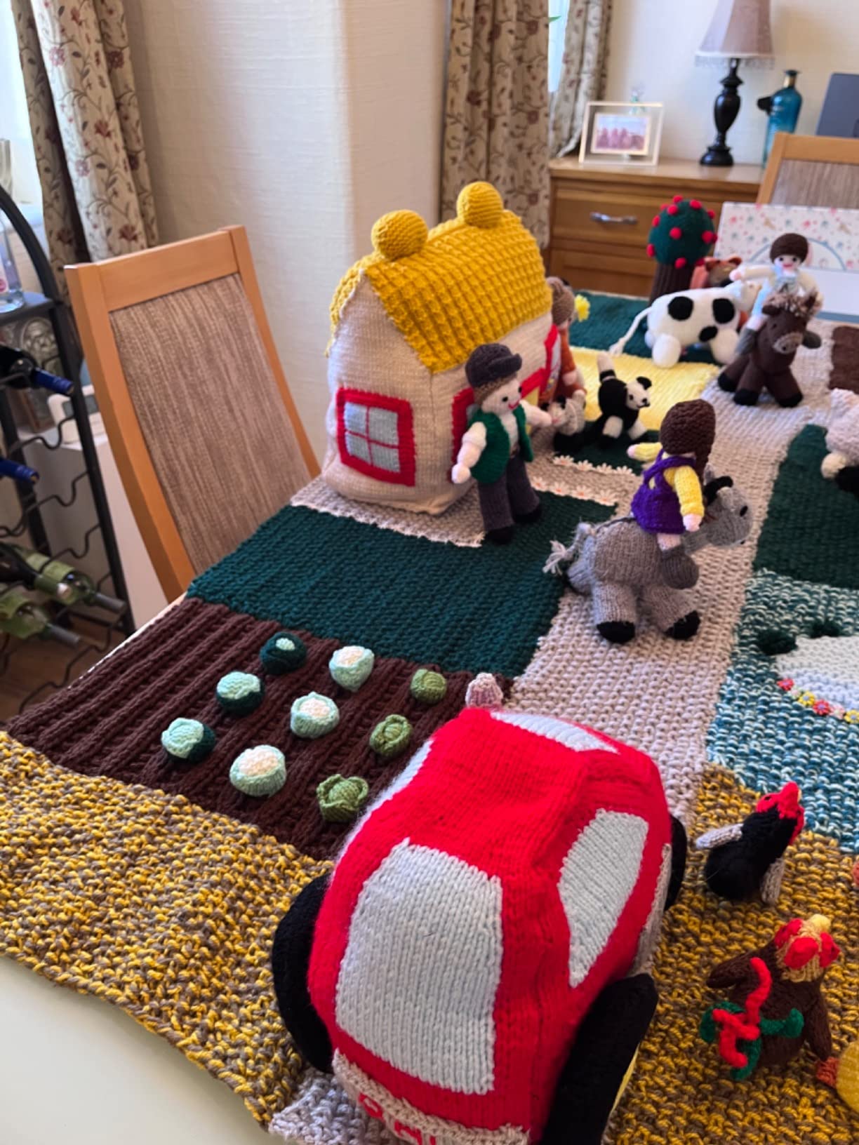 Knitted Farmyard: A Collection of Friendly Farmyard Toys to Knit ...