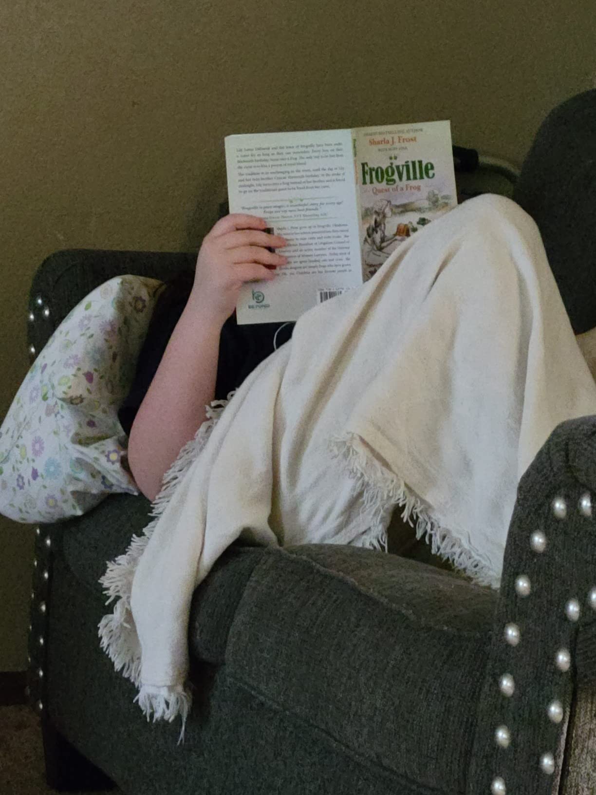 FROGVILLE: Quest of a Frog - Kindle edition by Frost, Sharla. Children ...