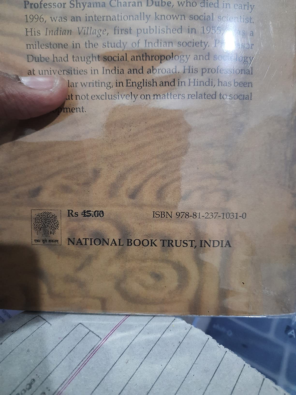 INDIAN SOCIETY : S C Dube: Amazon.in: Books