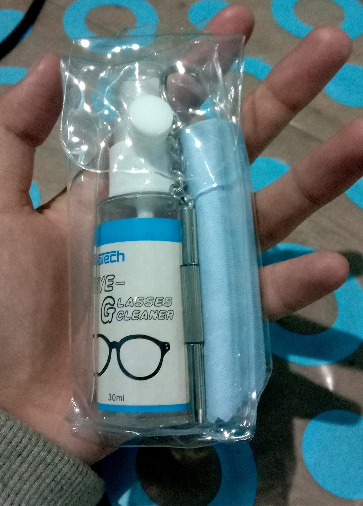 RiaTech Premium Lens Cleaner Spray With Microfiber Cloth and ...