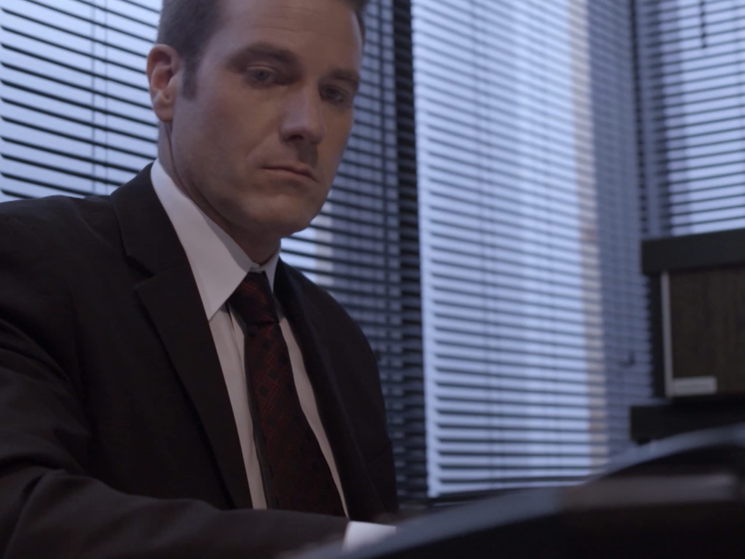 Watch Homicide Hunter S5 | Prime Video