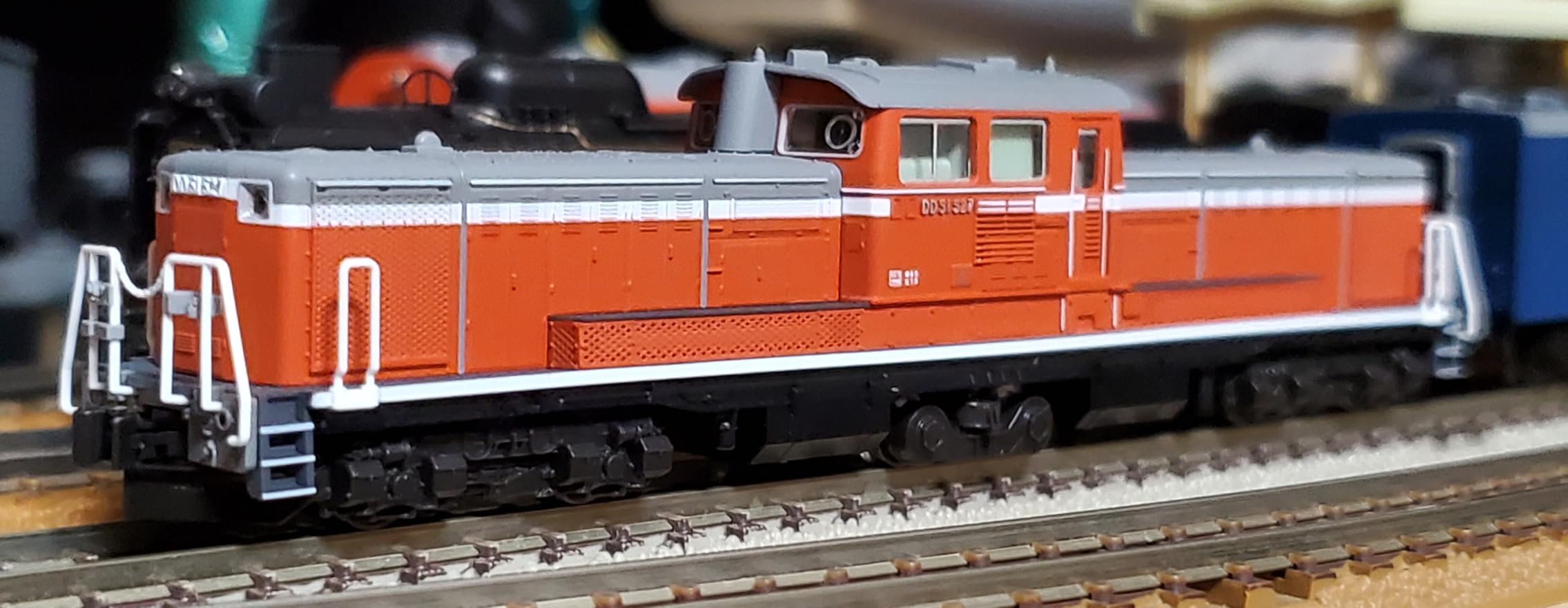 Amazon.co.jp: KATO 7008-P N Gauge DD51 500 Early Cold Resistant Railway Model Diesel Locomotive ...