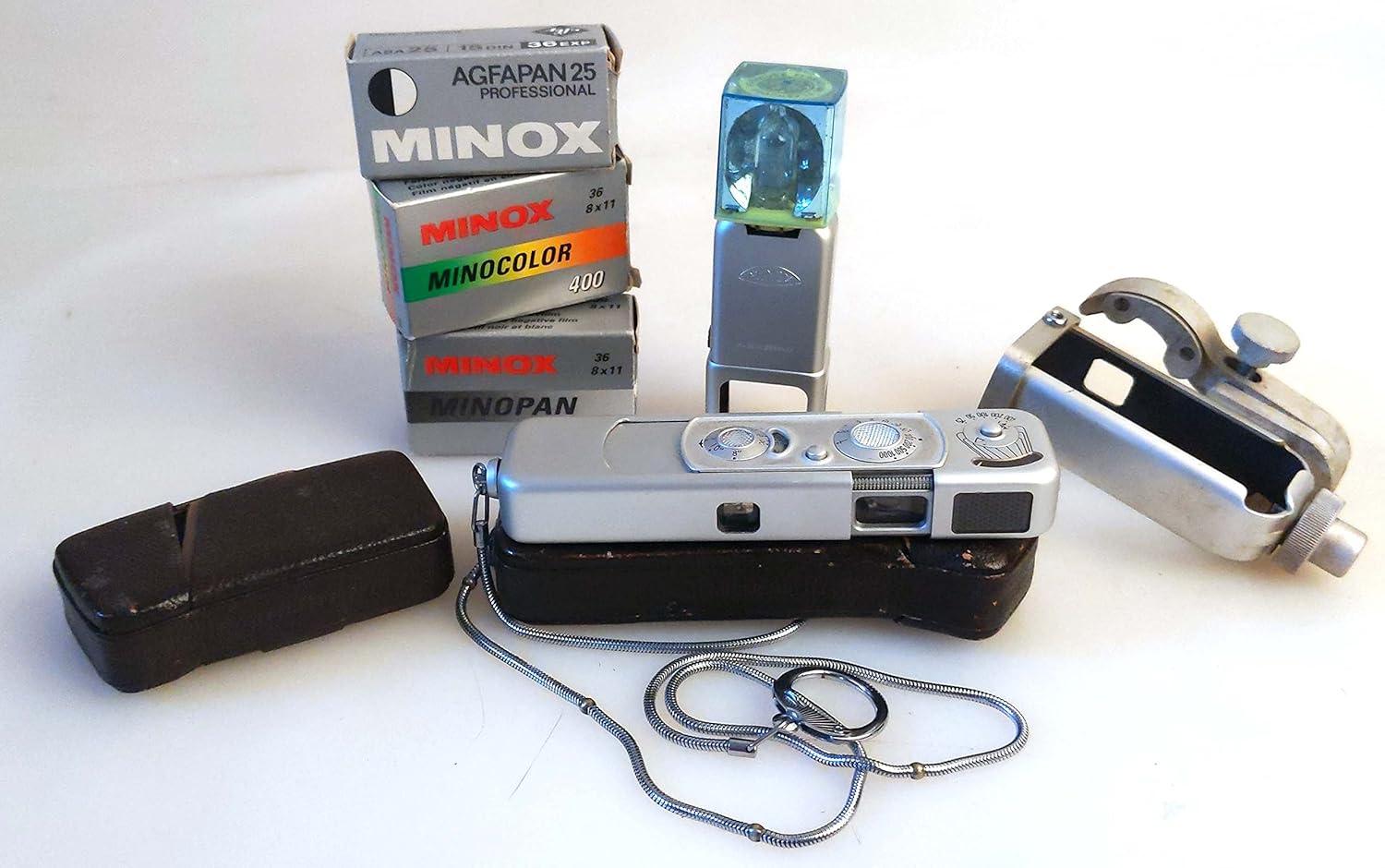Amazon.com : Vintage MINOX B Miniature SPY Camera & Accessories ...