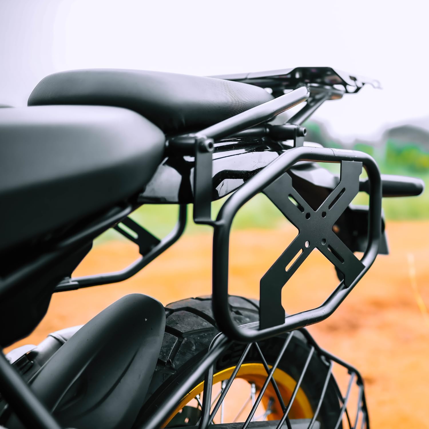Bizen RE Himalayan 450 Premium Saddle Stay/Luggage Carrier : Amazon.in ...