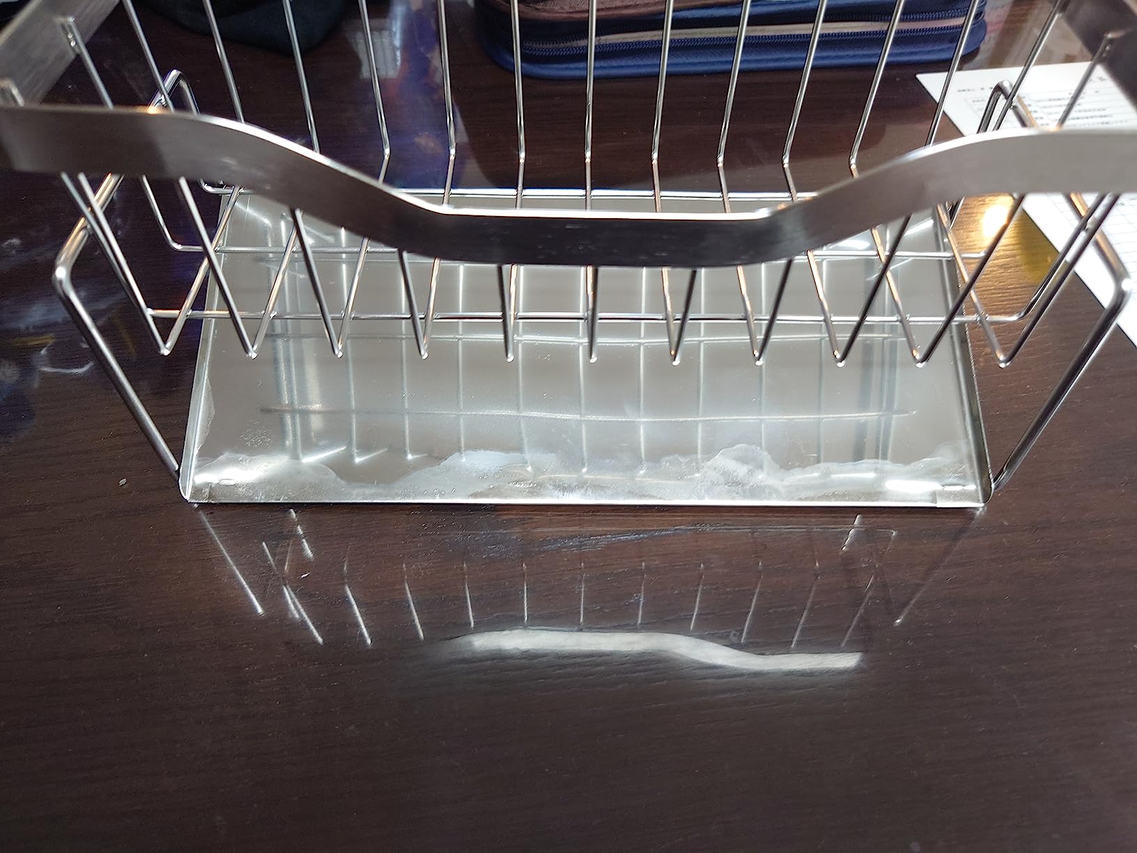 Amazon｜DoocliB スポンジホルダー 18/8ステンレス製 スポンジ置き 水が流れるスポンジ スポンジラック 約W23XD9XH11cm 水切り機能 キッチン スポンジ置き 洗面台 ...