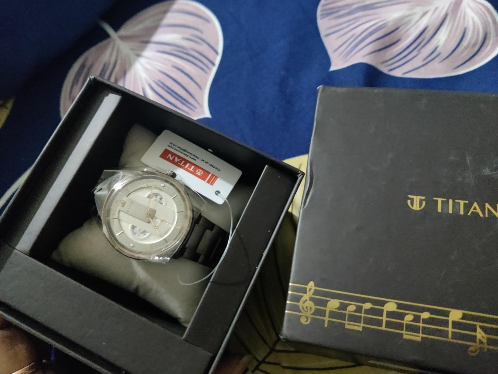 Titan SYMPHONY-1882QM01-DM751 : Amazon.in: Watches