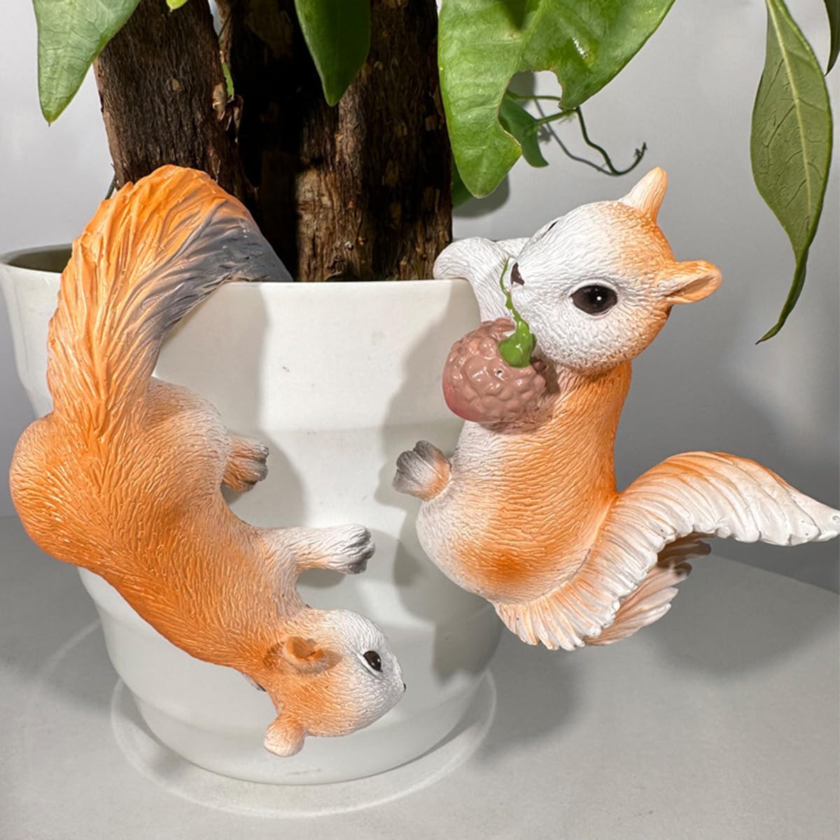 Amazon.com: JARPSIRY Set of 2 Cute Squirrel Figurines Hanging Animal ...