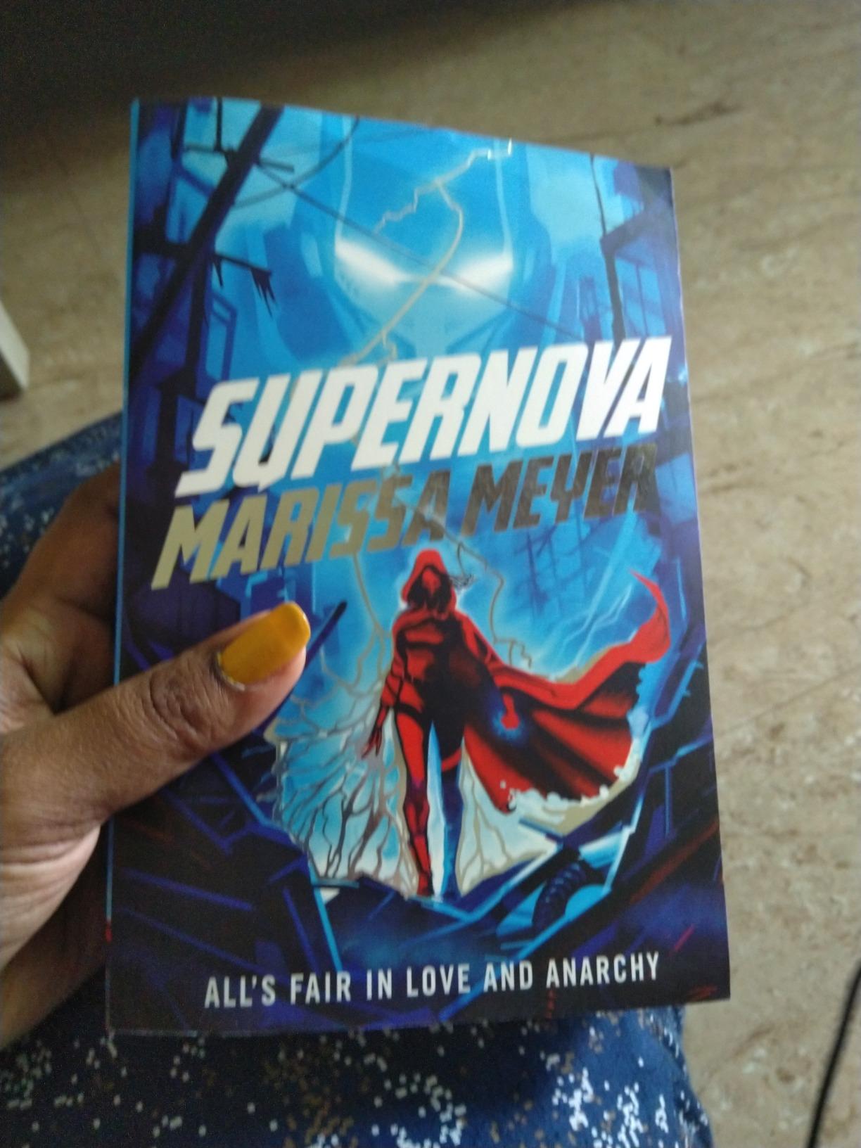 Supernova : Marissa Meyer: Amazon.in: Books