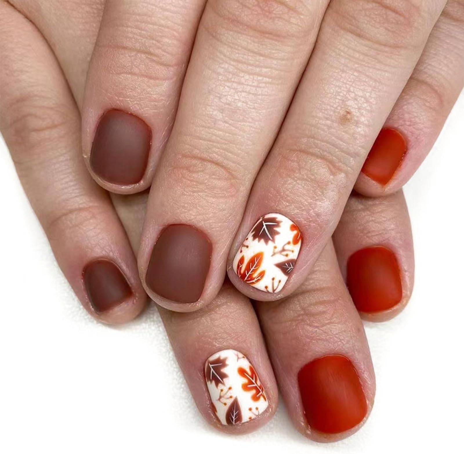 Amazon.com: Flower Press on Nails Short Square Fake Nails Red False ...