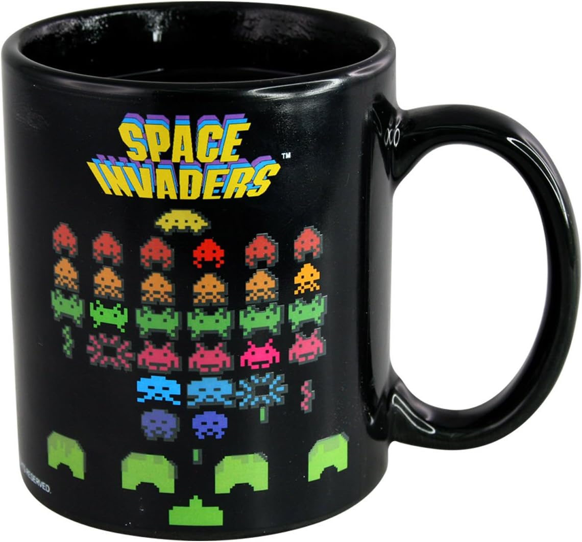 50Fifty Concepts Space Invaders Colour Changing Mug : Amazon.co.uk ...