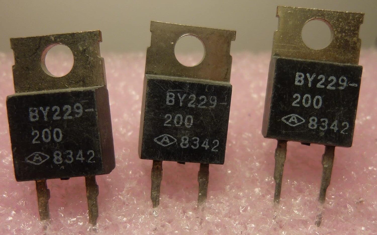 BY229-200 / Rectifier DIODE / 3 Pieces (qzty): Amazon.com: Industrial ...