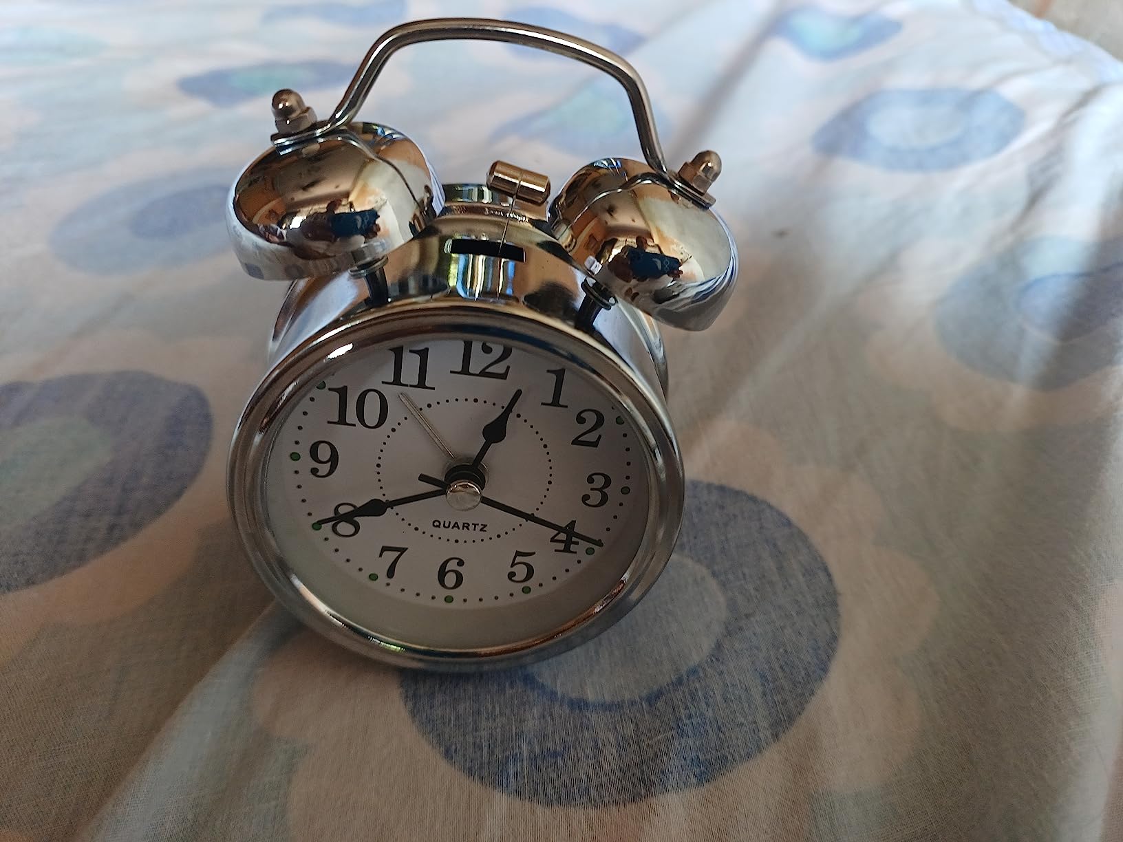 Buy CRENTILA Table Clock Twin Bell Analog Alarm Clock for Students ...