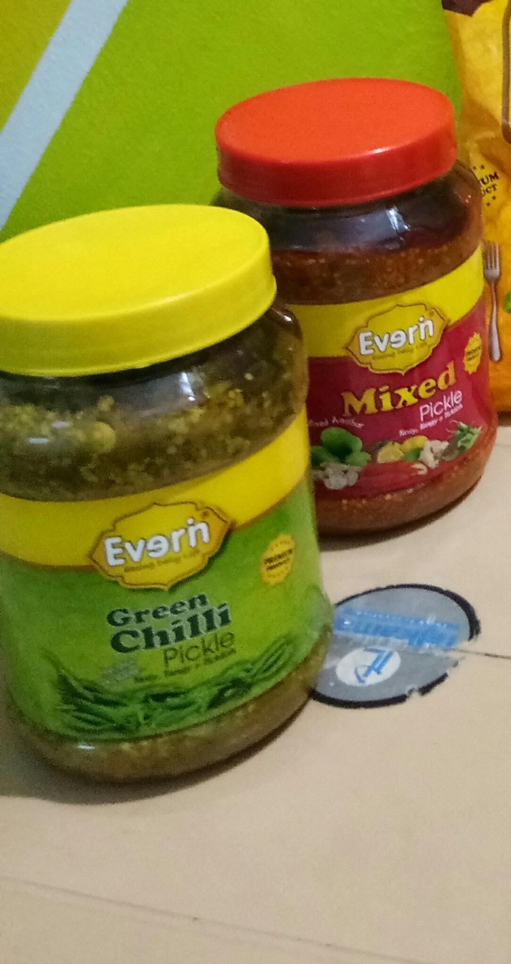 Everin Homemade Tasty Tangy and Ticklish Mixed Pickle (1 Kg) : Amazon ...