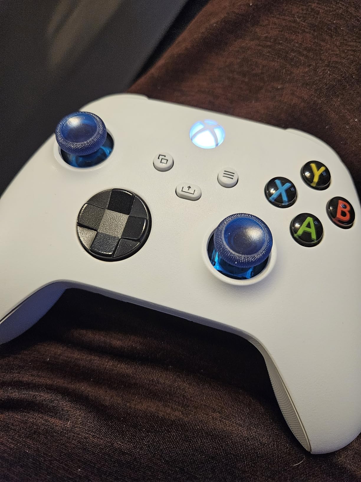 Amazon.com: eXtremeRate Thumbsticks for Xbox Series X|S, 4PCS ...