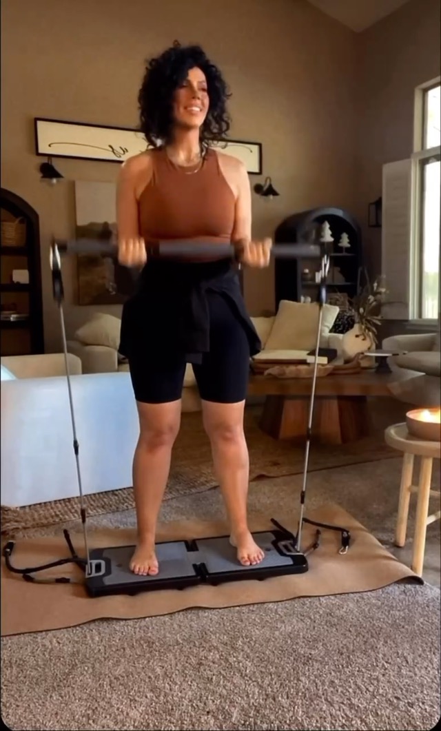 Victoria Elizabeth's Amazon Page