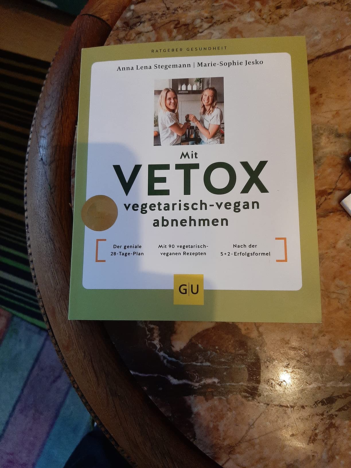 Mit VETOX vegetarisch-vegan abnehmen: Der geniale 28-Tage-Plan / Mit 90 ...