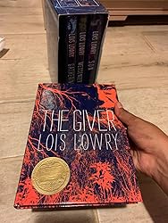 Amazon.com: The Giver Quartet Box Set: The Giver, Gathering Blue ...