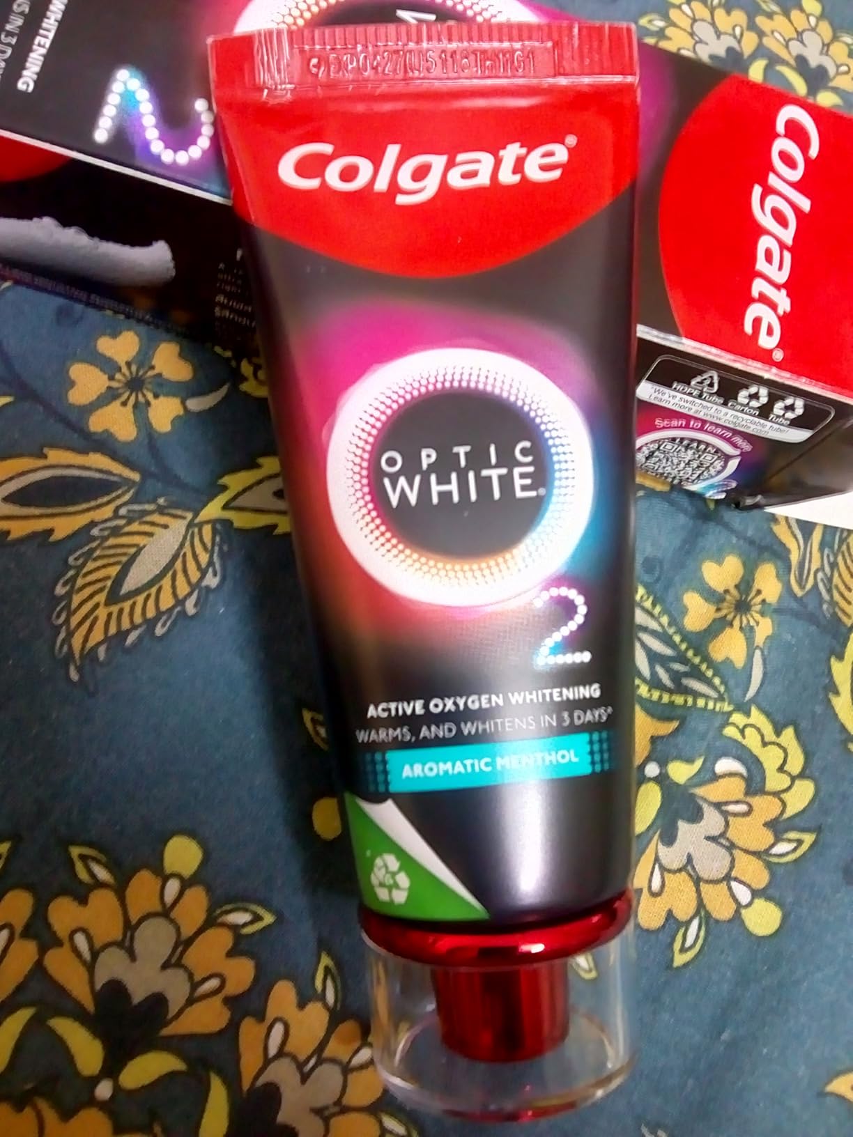 Buy Colgate Toothpaste Optic White O2 Aromatic Menthol 85 G. Online at ...
