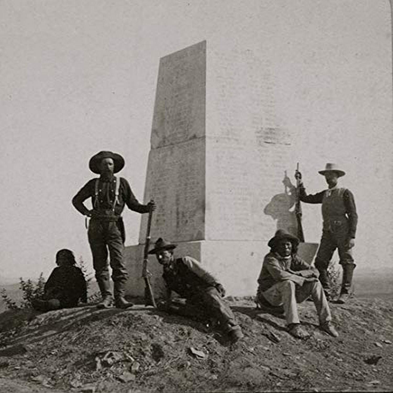 Amazon.com: Custer Monument With Curley Custers Scout Ca 1885 Scarce ...