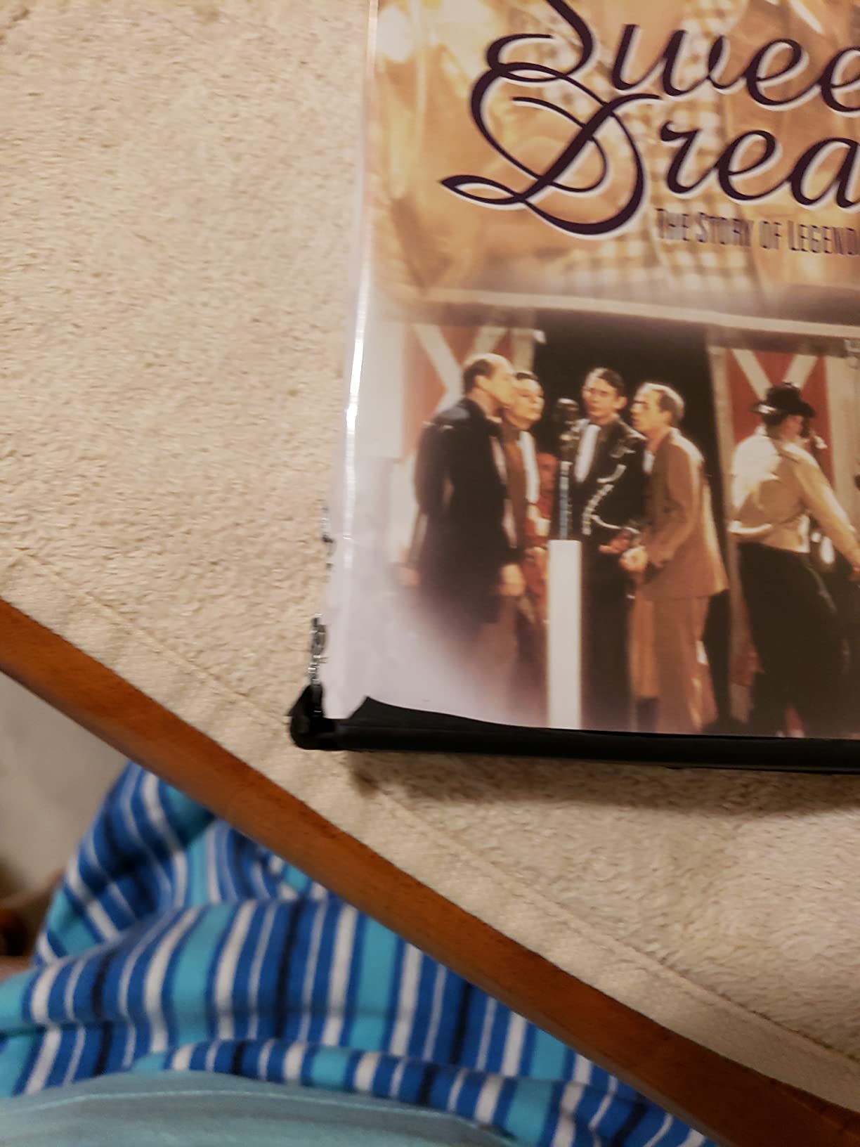 Amazon.com: Sweet Dreams [VHS] : Jessica Lange, Ed Harris, Ann ...