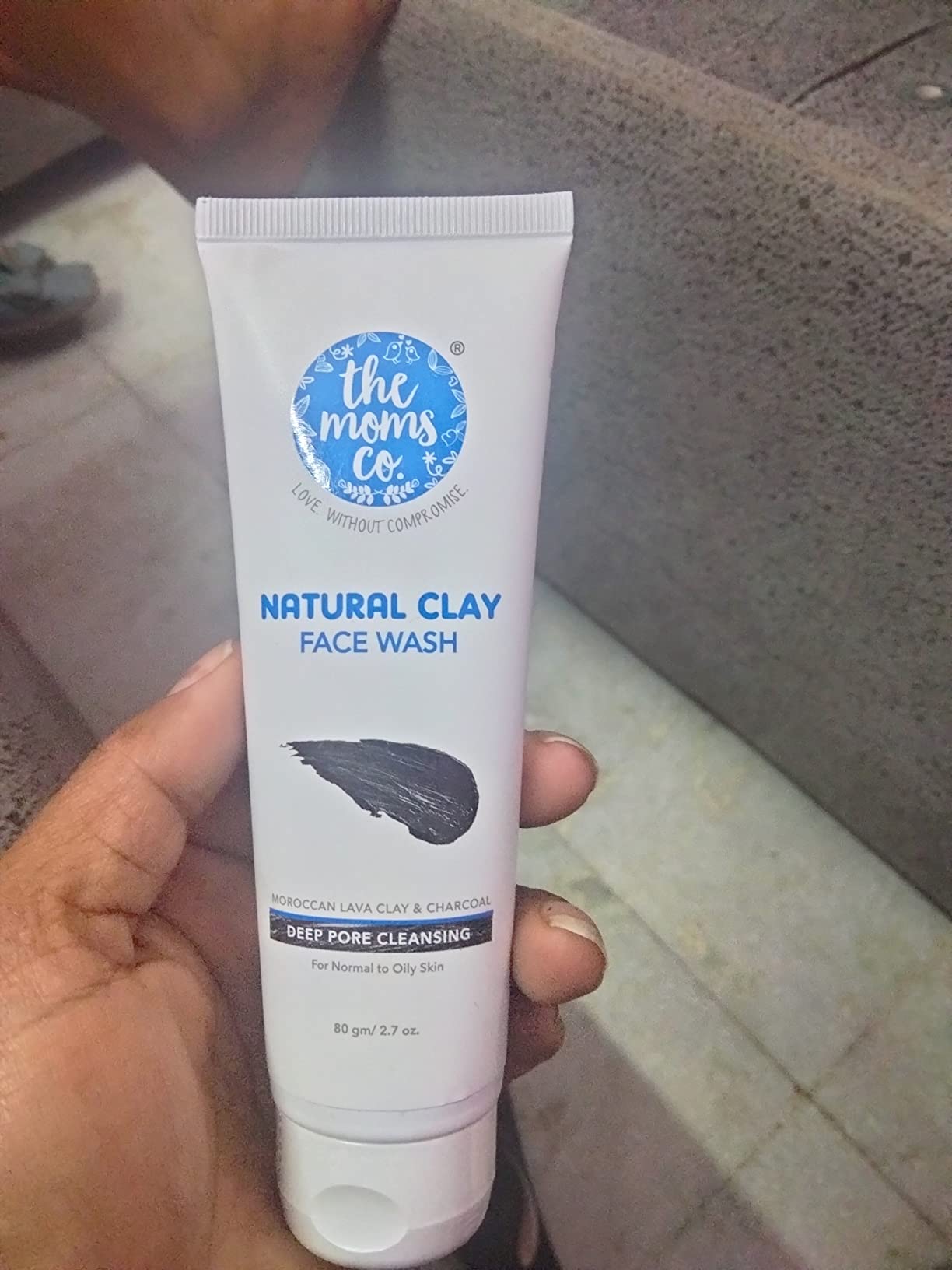 The Moms Co. Natural Clay Face Wash with Moroccan Lava Clay & Activated ...