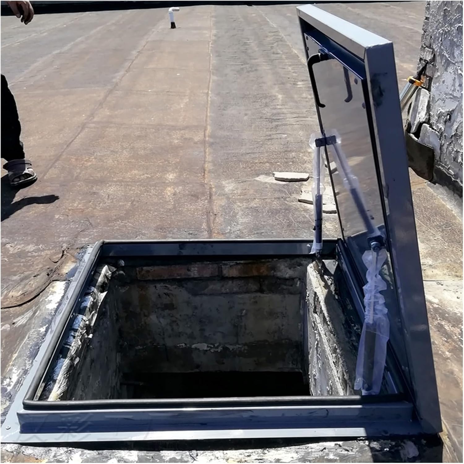 Rainproof Skylight Cover for Homes, e Roof Access Hatch with Locking ...