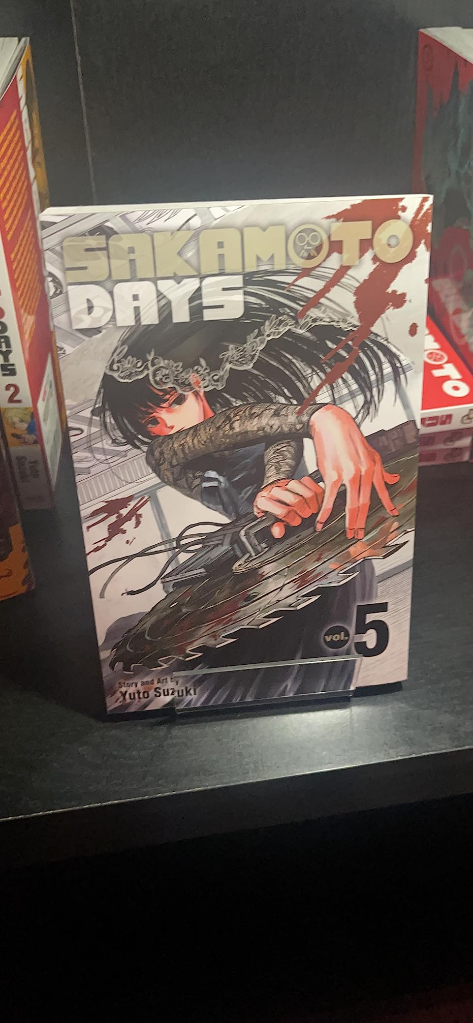 Amazon.com: Sakamoto Days, Vol. 5 (5): 9781974734412: Suzuki, Yuto: Books