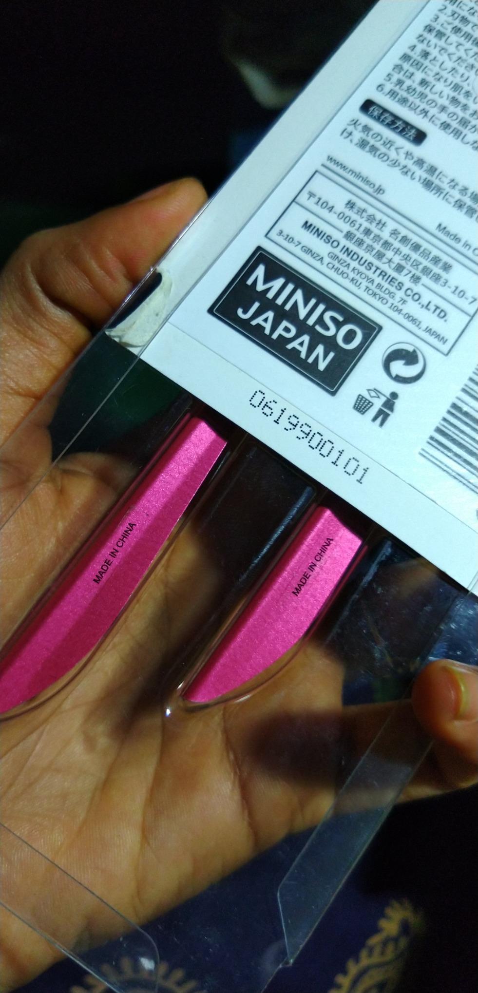 MINISO Steel brow-shaver 2 pieces, pink : Amazon.in: Beauty