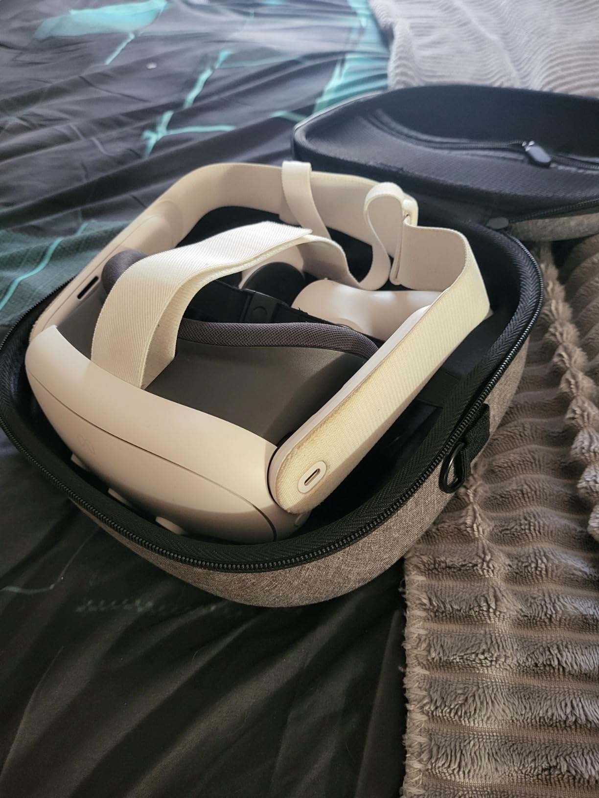 Hard Carrying Case Compatible with Meta Quest 3/ 3S, Hard Case for VR ...