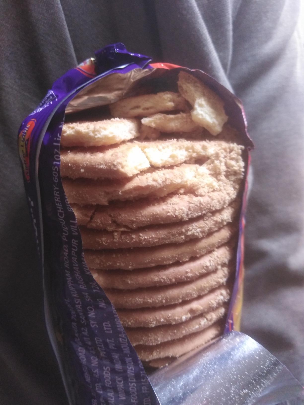 Sunfeast Marie Light Active, Marie Biscuits with Iron and 6 Vitamins ...