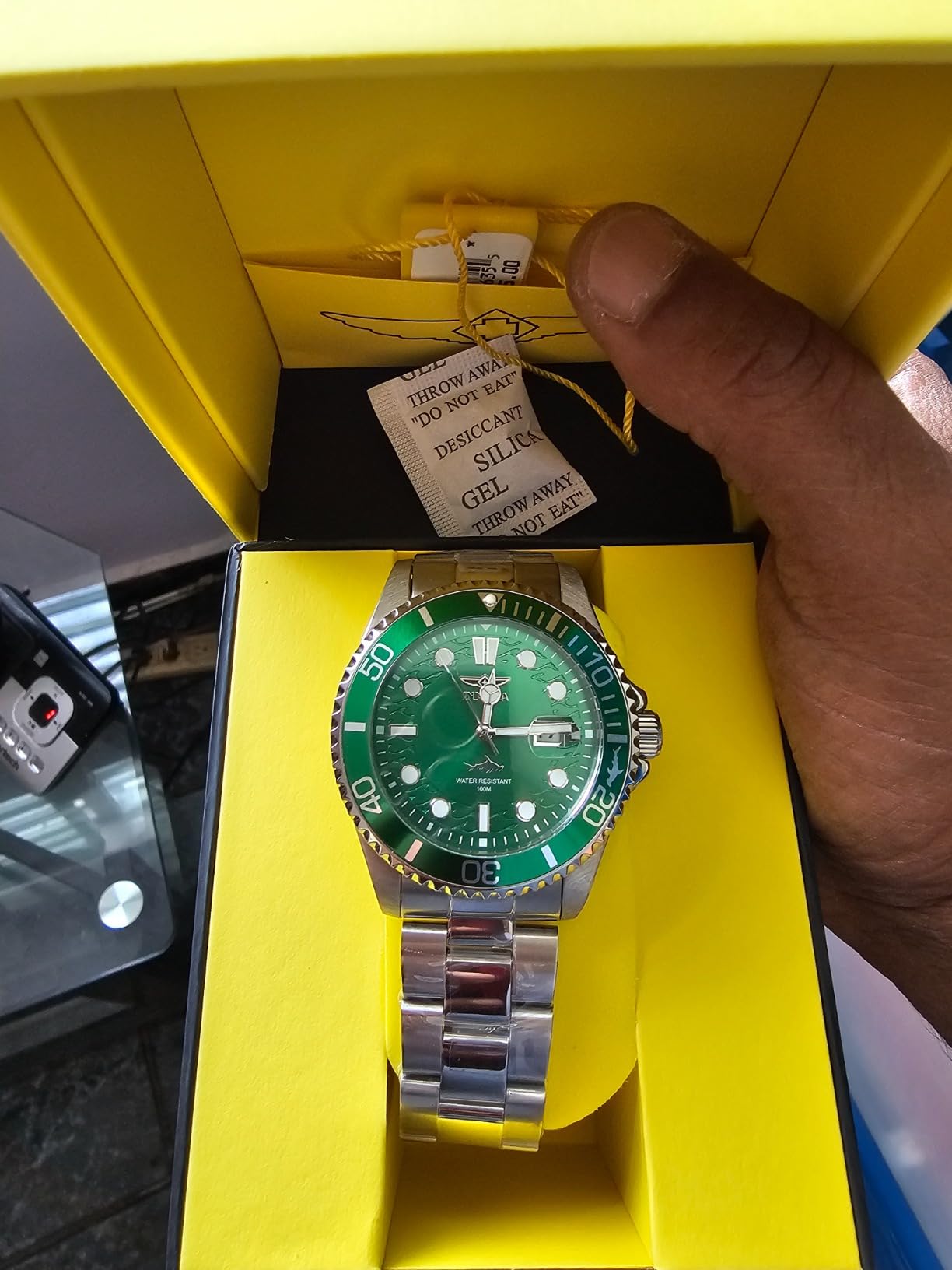 Amazon.com: Invicta Men's Pro Diver Quartz Watch with Stainless Steel ...