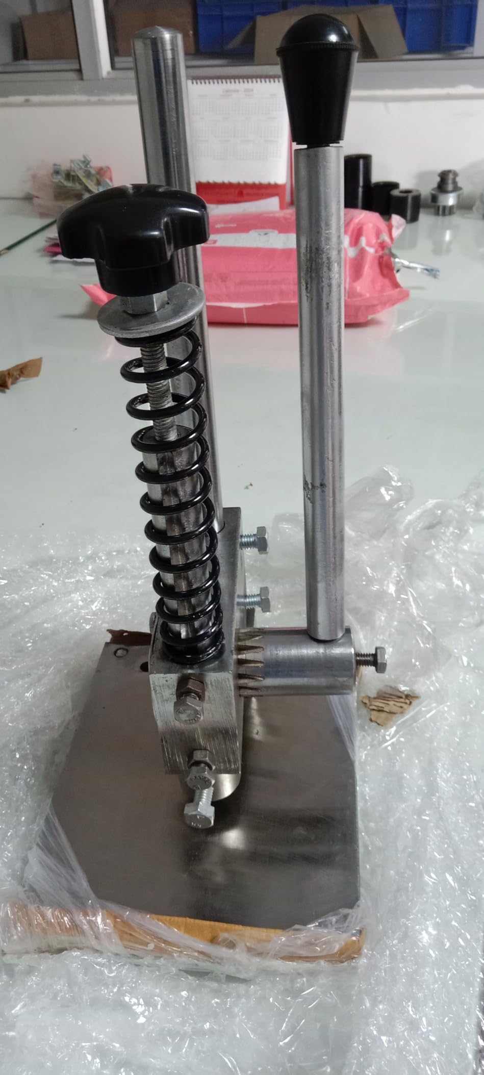 Meezan Mini Hand Press Machine Toggle Action Press