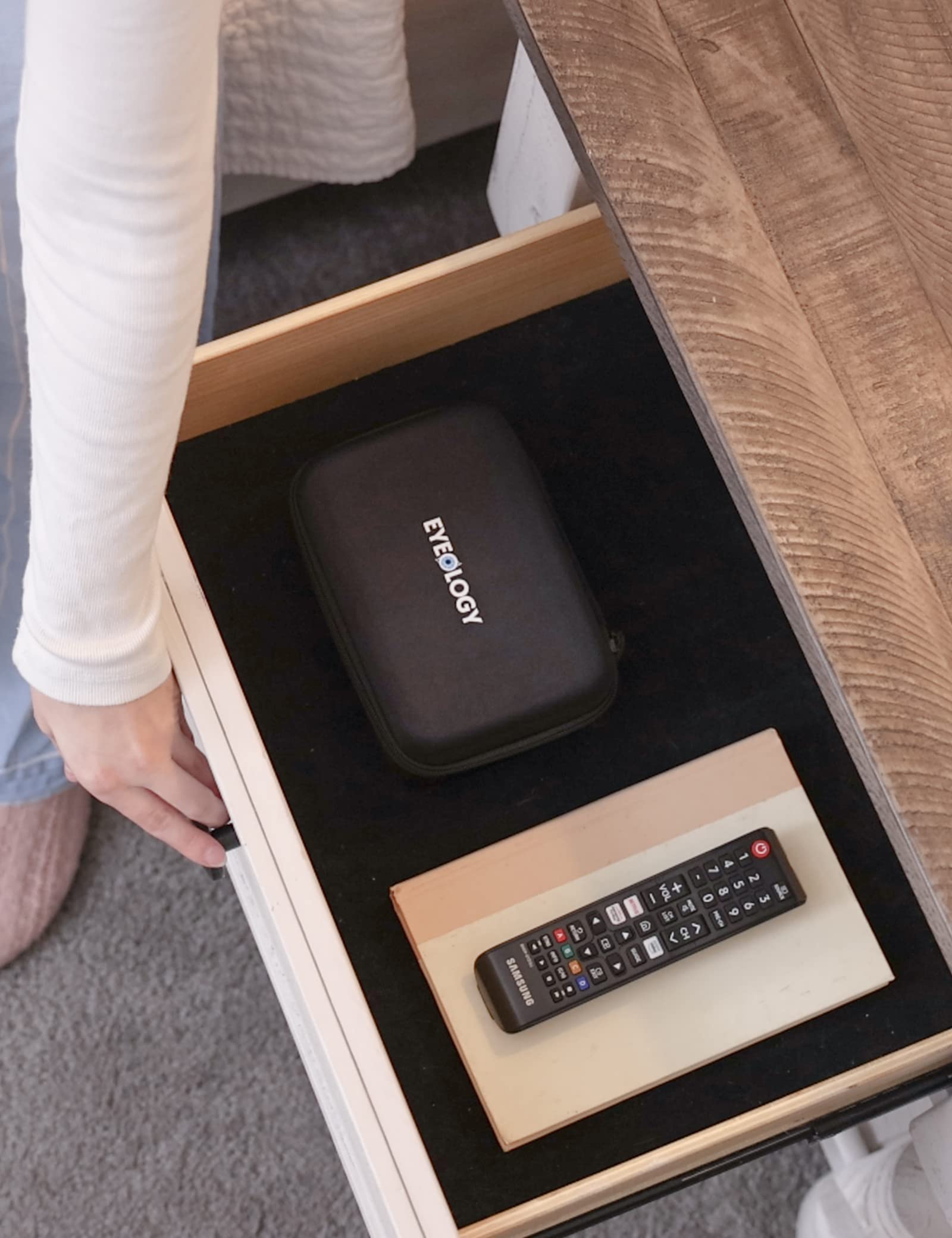 EYEOLOGY Eye Massager with Heat, Eyes Fatigue Relief, White