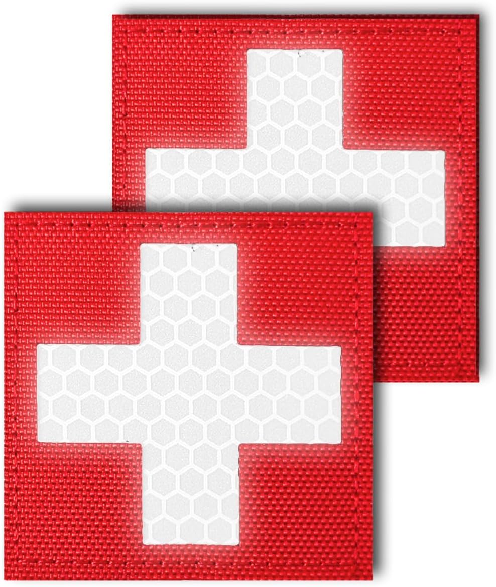 Amazon.com: Laughing Lizards Medic First Aid Patch (4-Pack) | Tactical ...