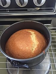 Easy Cake Cookbook: 75 Sinfully Simple Recipes for Bake-and-Eat Cakes ...