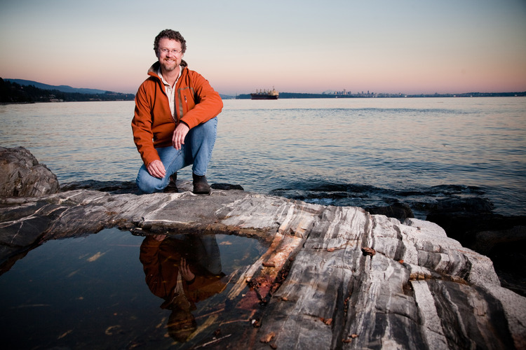 Amazon.com: Robert Stevens: books, biography, latest update