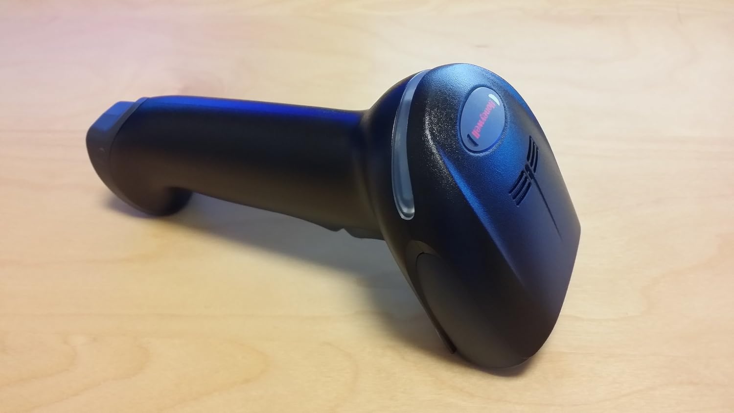 Amazon.com : Honeywell Xenon 1900GSR Barcode/Area-Imaging Scanner (2D ...