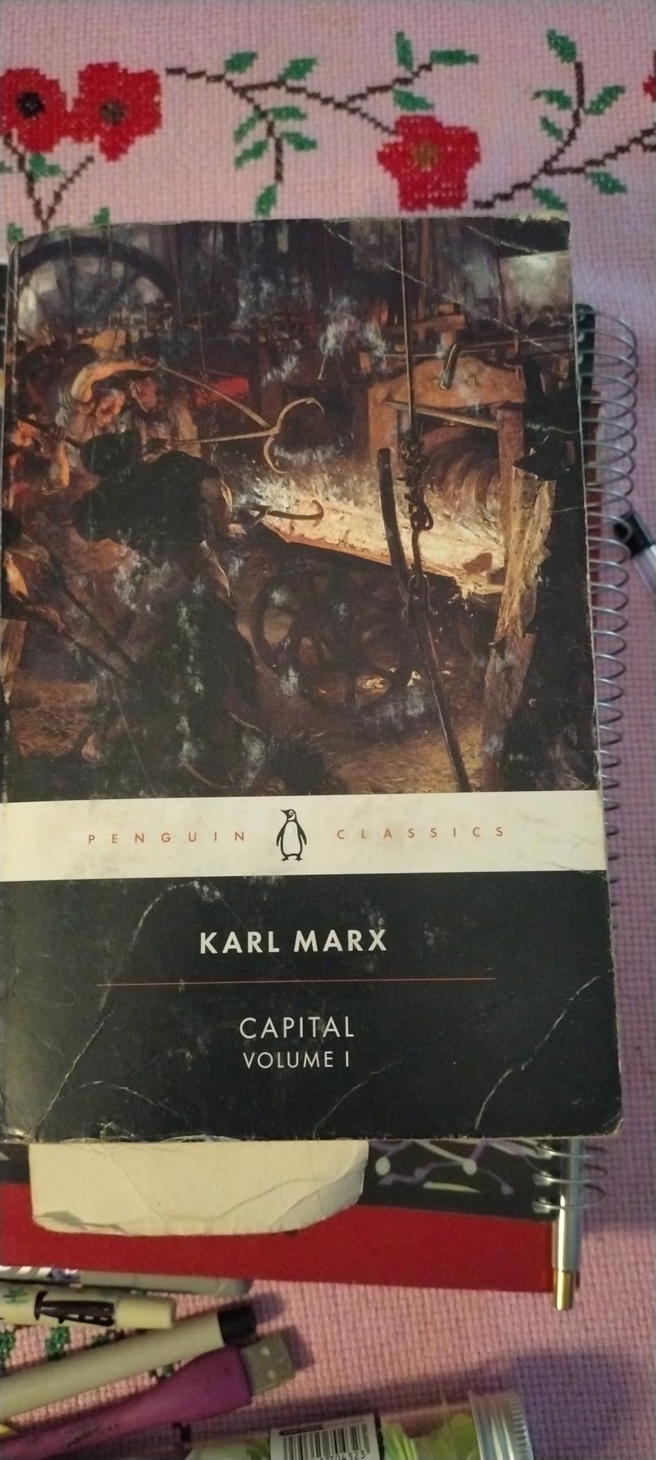 Capital: Volume I : Karl Marx: Amazon.in: Books