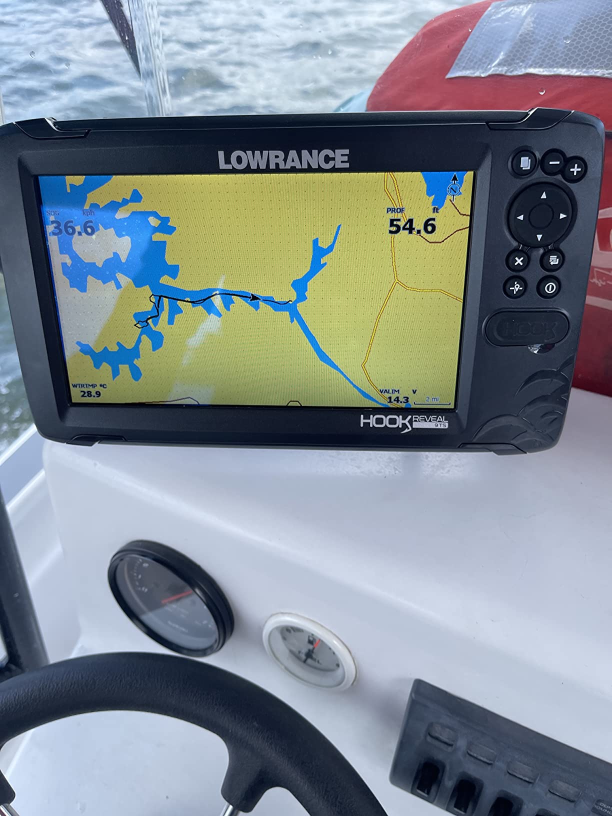 $46/mo - Finance Lowrance Hook Reveal 9 Fish Finder 9 Inch Screen with ...