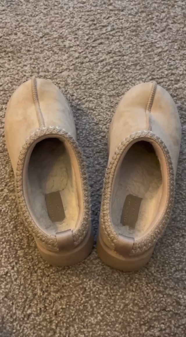 Watch Knock off UGG year round slippers!! on Amazon Live