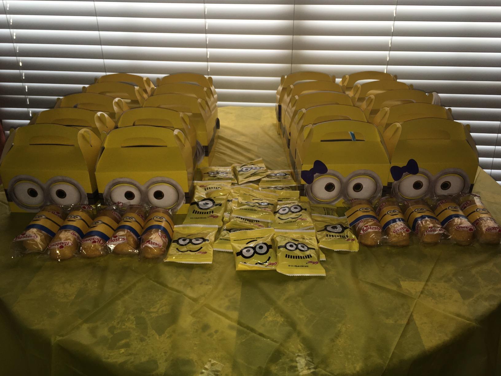 Amazon.com: MINI YELLOW TREAT BOXES (2 DOZEN) - BULK by Fun Express ...