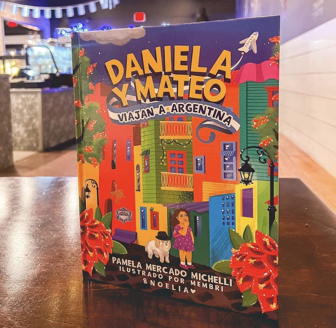 Amazon.com: Daniela y Mateo Viajan a Argentina: A Spanish Language ...