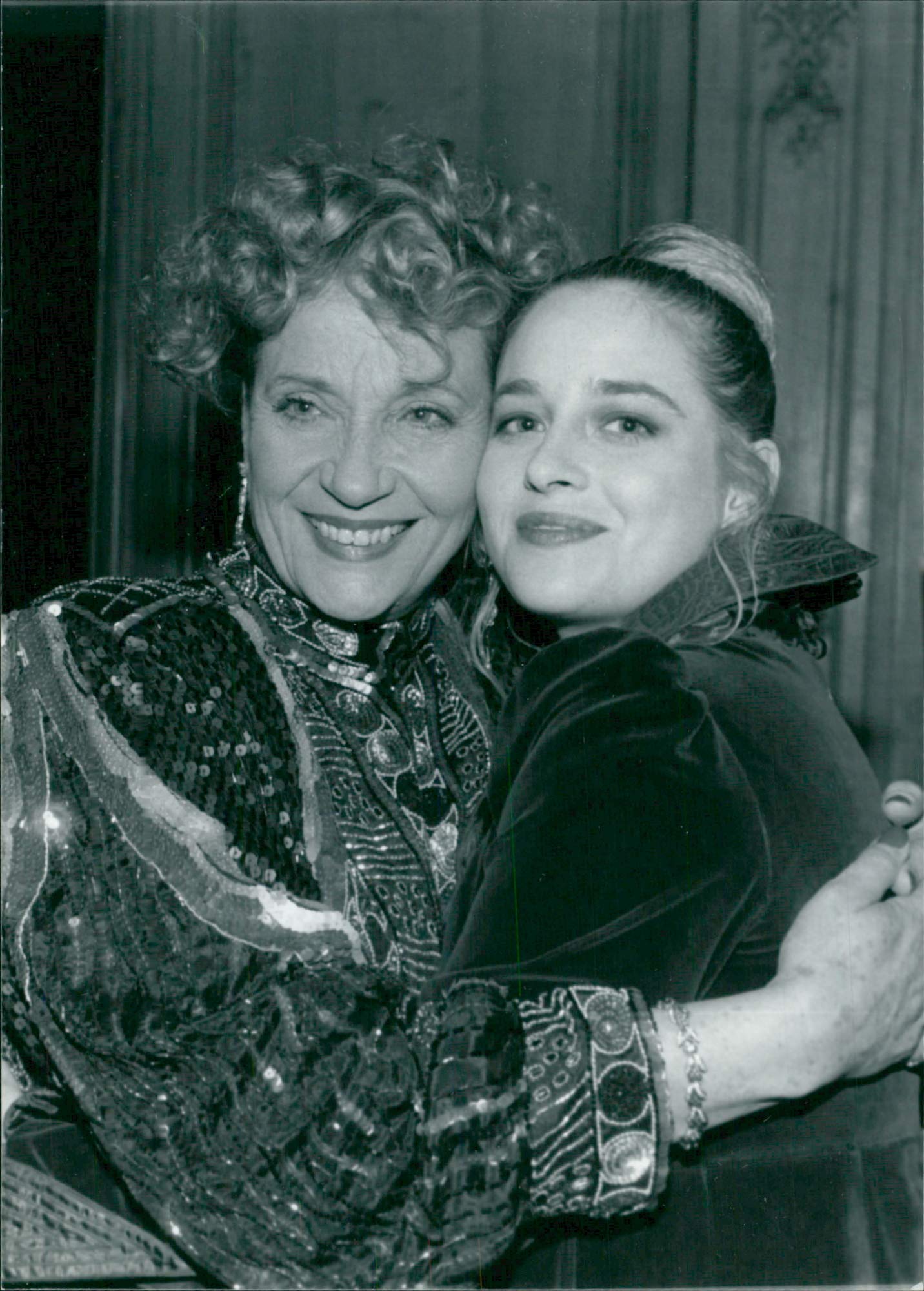 Sylvia Syms