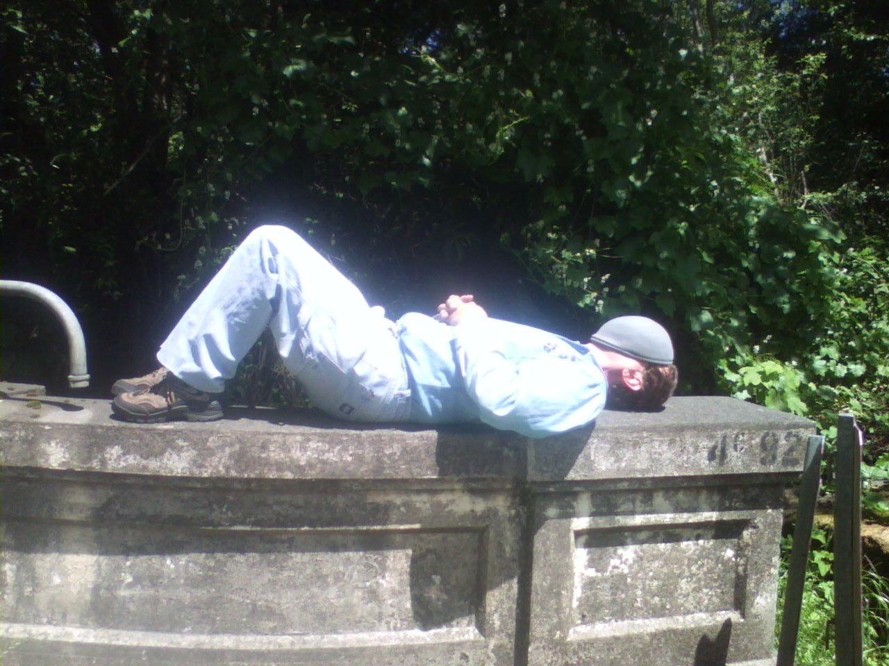 The Low End of Nowhere (Streeter Mystery): Stone, Michael ...