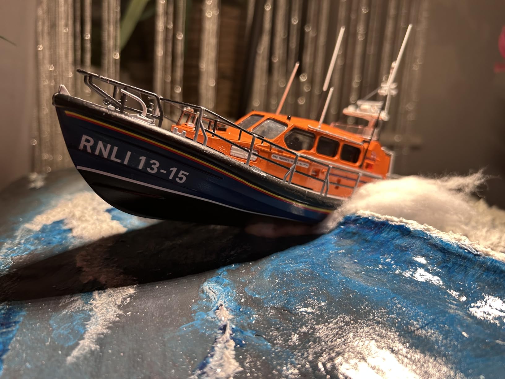 Airfix A55015 Starter Set - RNLI Shannon Class Lifeboat Starter Sets ...